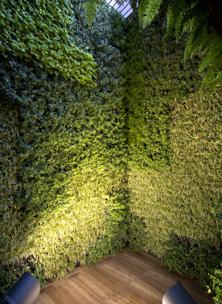 Loewe | Vertical Garden Design